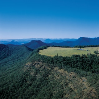 Road trip through Queensland’s Scenic Rim - Tourism Australia